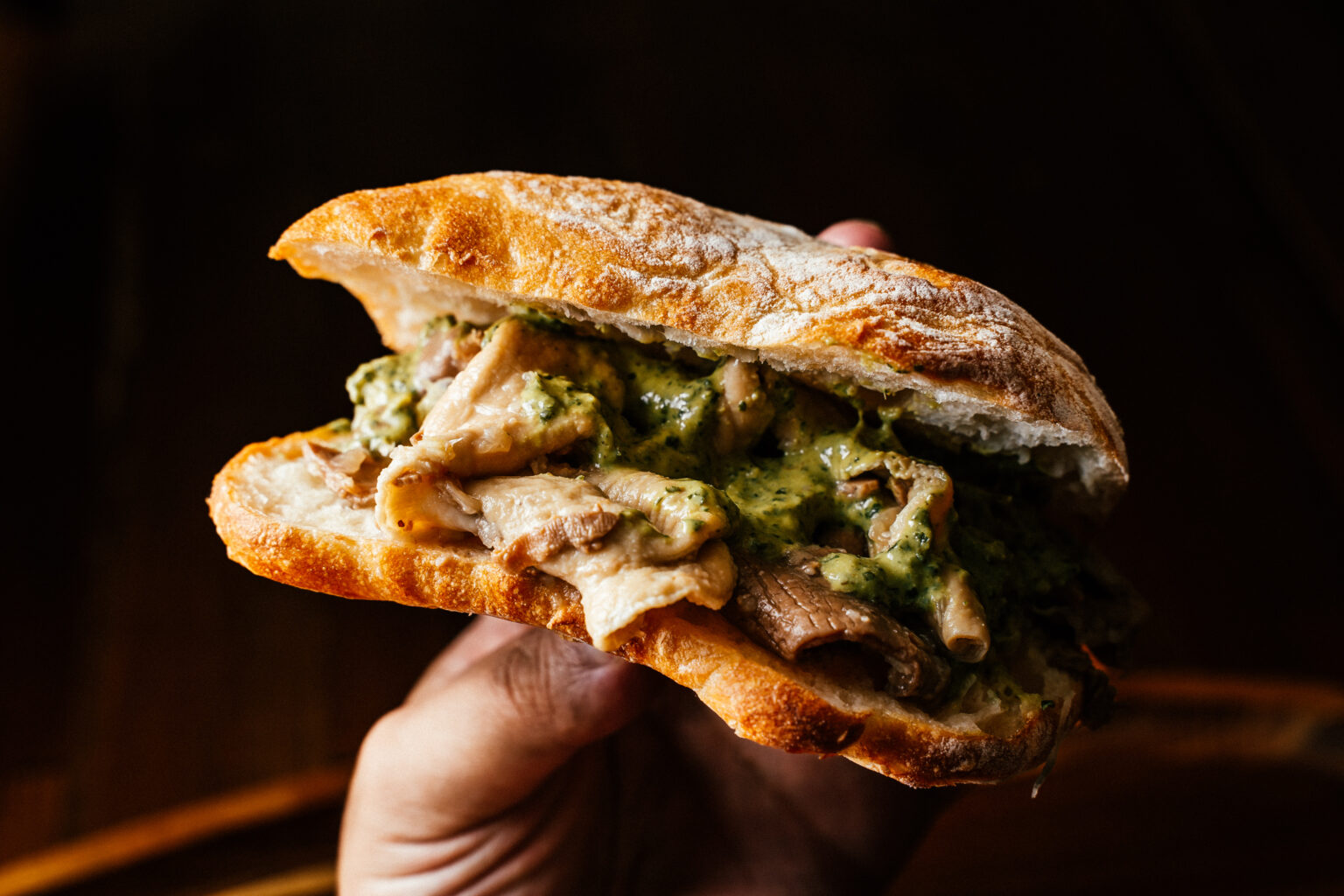 Burger & Bistro Occi（バーガー＆ビストロ オクシ） - 都内2店舗展開するレストラン